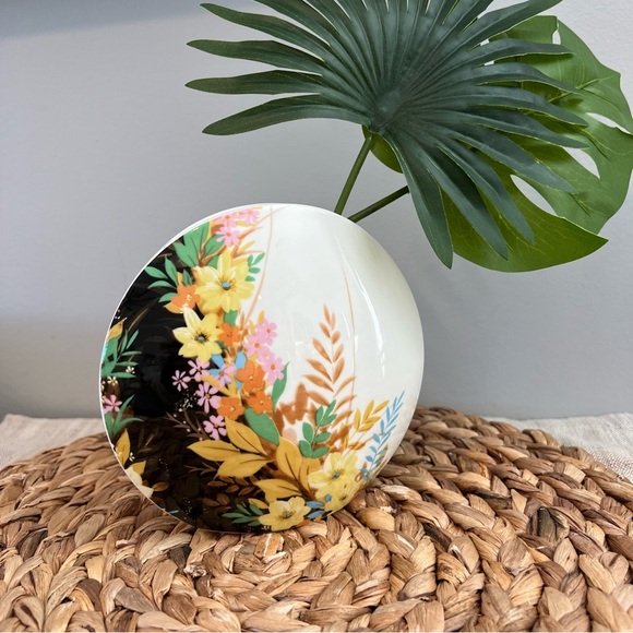 Mikasa | Other | Vintage Mikasa Bone China Circular Vase Sachet A774 ...